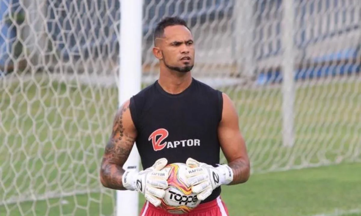 Bruno, ex-goleiro do Flamengo, é contratado por time amador | Enfoco ...