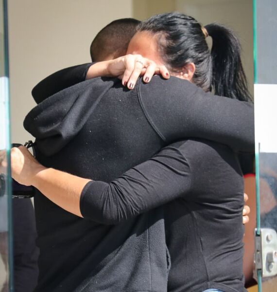 Família reconhece corpo de jovem desaparecido na Baixada | Enfoco - O ... Família reconhece corpo de jovem desaparecido na Baixada | Enfoco - O ...