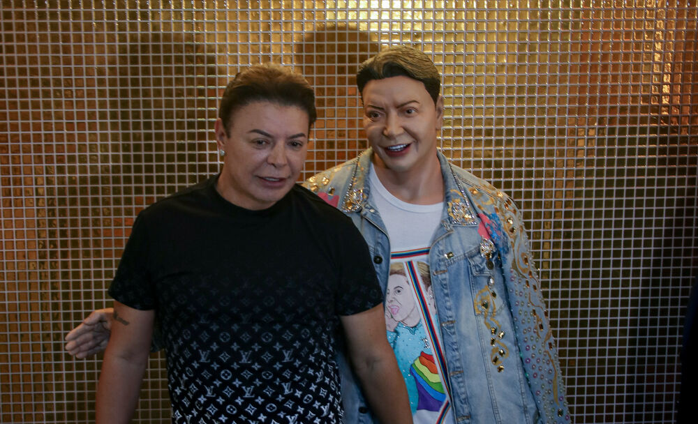 Estátua do David Brazil é inaugurada no Buteco; veja imagens | Enfoco ...